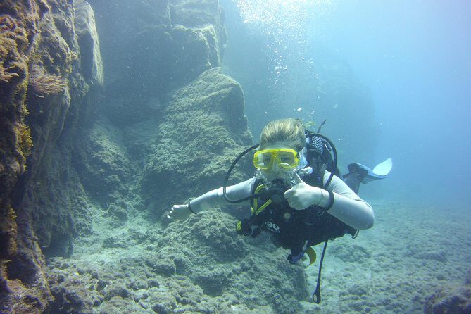 2x diving package, on request including refreshment - Key Points