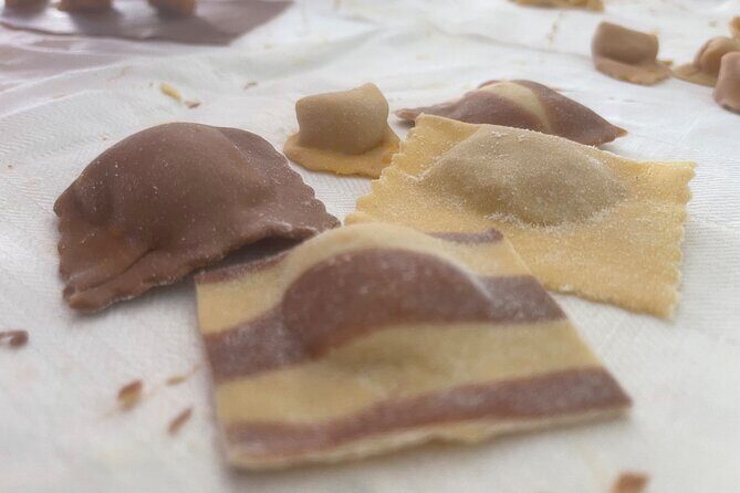 3.5 Hours Fresh Pasta and Tiramisù Cooking Class with Meal - A Deeper Look at the Itinerary