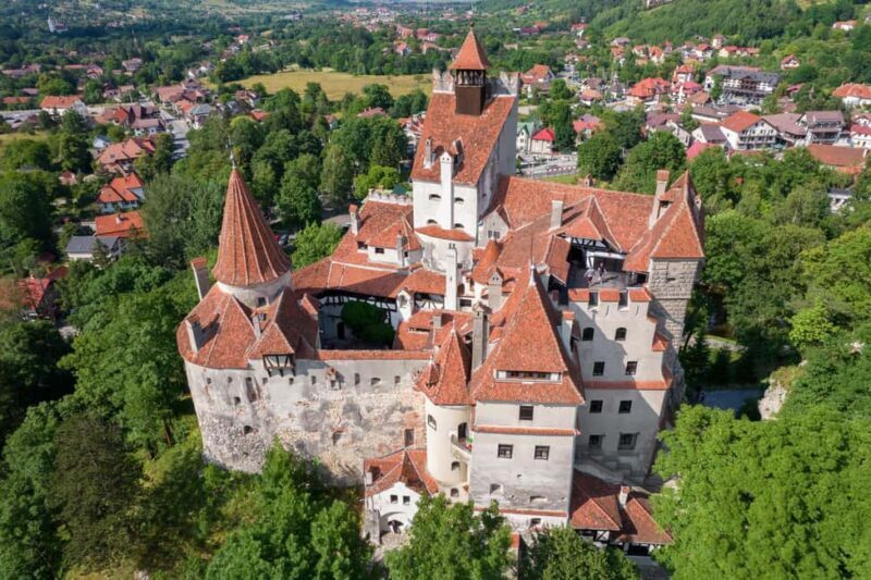 3 Castles Tour Bucharest: Peles, "Wednesday" & Dracula - Key Points
