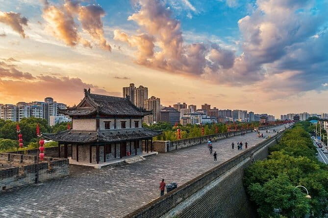 3-Day Amazing Xi'an and Shanghai Private Tour with Airfares Option - Key Points