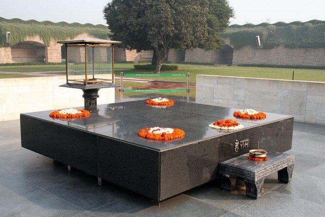 3-Day City Tour of Old and New Delhi with Airport Transfers - Who Should Consider This Tour?