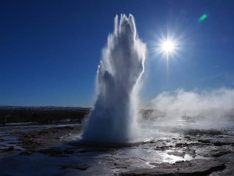 3-Day Golden Circle & South Coast Tour with Glacier Hike - Why This Tour Commands Attention