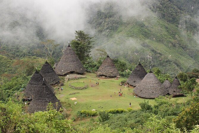 3-Day Group Adventure : Wae Rebo Village & Early Bird Komodo Tour - Introduction