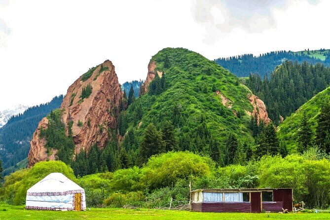 3 Day Issyk Kul Lake Experience with Yurt Stay and Eagle Show - Key Points
