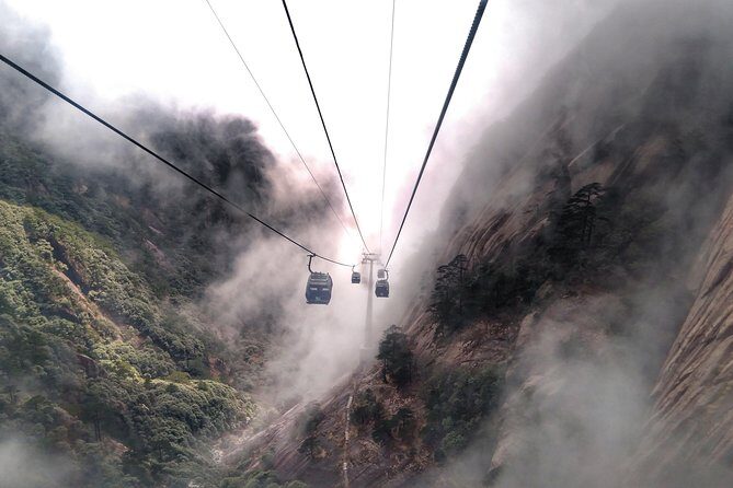 3-Day private tour to Huangshan(Yellow Mountain) and Hong Village from Shanghai - Visiting Hongcun Village: A Step Back in Time