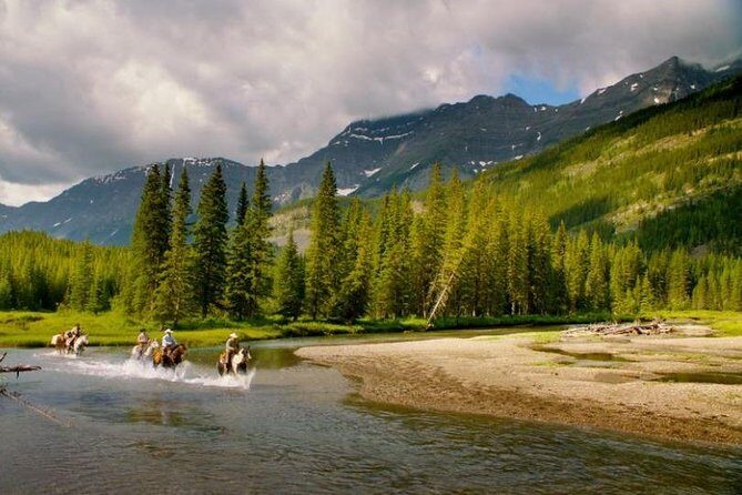 3 Day Rocky Mountains Columbia Icefields Banff and Yoho NP Tour - FAQ