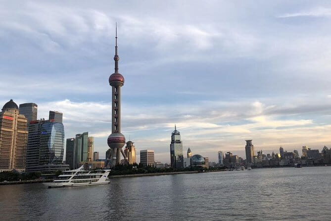 3-Day Shanghai Private Guided Tour with Lunch - Exploring Shanghai in Three Days: A Practical & Authentic Guide to the Private Tour