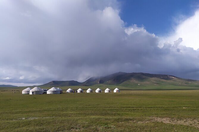 3-day summer trip to Son-Kul and Issyk-Kul lakes - Transport, Timing, and Group Size