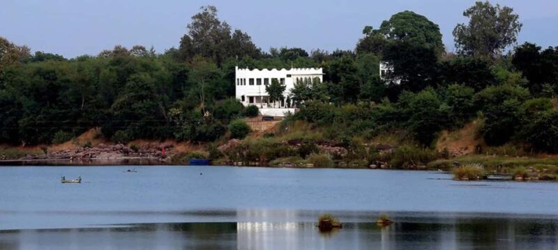 3-Day Temple Trails & Tiger Tales: Delhi-Khajuraho-Panna - The Practical Side: Comfort, Cost, and Convenience