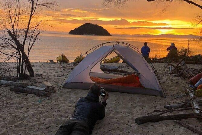 3 Day Unguided Kayaking starting in the Abel Tasman National Park New Zealand - Exploring the Abel Tasman with a 3-Day Unguided Kayaking Tour