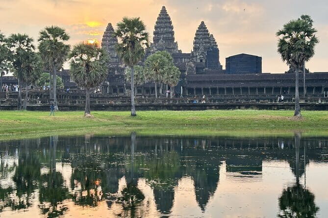 3-days Group Tour of Tonle Sap Lake and Angkor Wat in Siem Reap - The Temples of Angkor: An Unmissable Journey