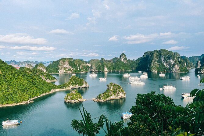 3 Days Hanoi, Ninh Binh and HaLong Bay 5 Star Cruise - Key Points