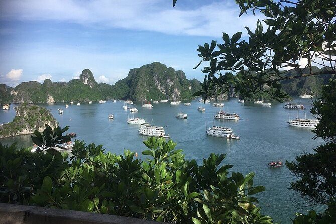 3 Days Hanoi, Ninh Binh and HaLong Bay 5 Star Cruise - A Comprehensive Breakdown: From Hanoi to Halong Bay