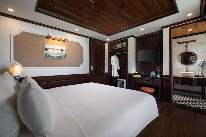 3-Days Lan Ha Bay 5 Star Cruise & Luxury Oceans Balcony Cabins - Who Will Love This Tour?