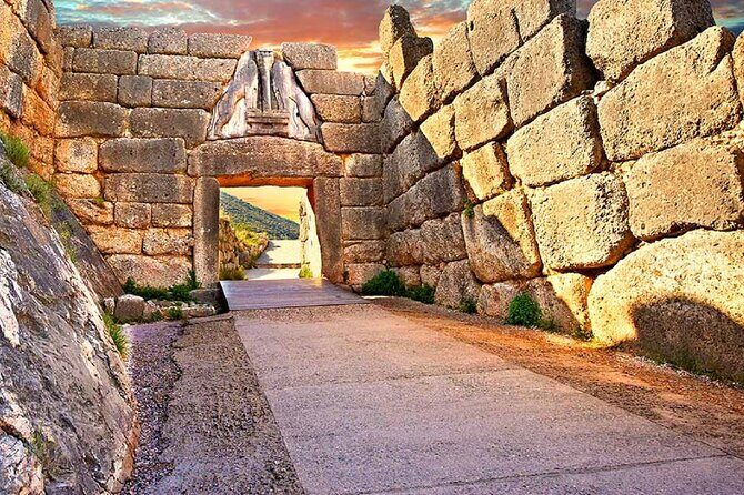 3 days Spanish guided tour in Epidaurus, Mycenae, Olympia, Delphi - Key Points