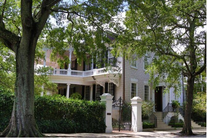 3 Hour Bus Tour and Self Paced Audio Tour of Aiken Rhett House - An In-Depth Look at the Tour Experience