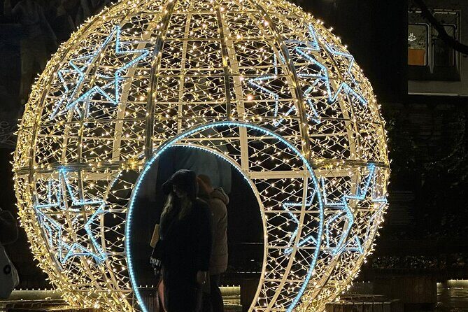 3-Hour Christmas Lights and Markets London Taxi Tour - Beyond the Highlights