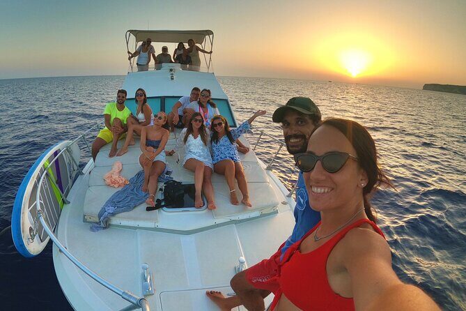 3-Hour Dolphin watching at sunset with aperitif - Setting the Scene: What Is This Tour All About?