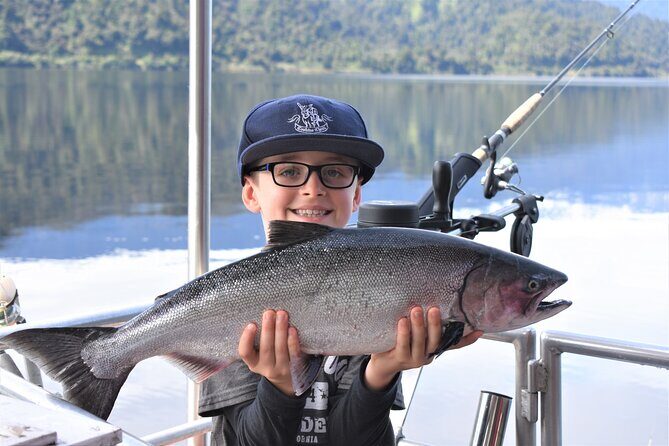 3-Hour Fishing Charter Experience at Franz Josef Glacier - An In-Depth Look at the 3-Hour Fishing Experience