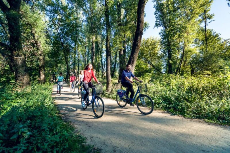 3-Hour Guided Cycling Tour of Warsaw - FAQ