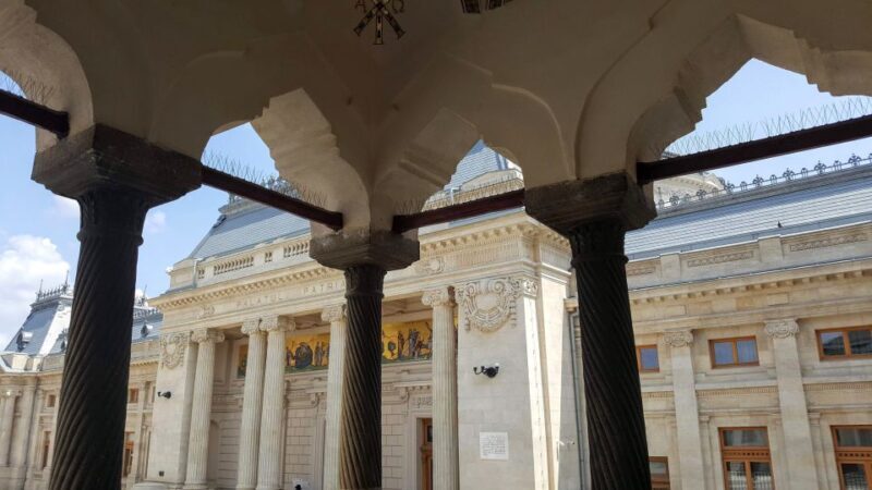 3-Hour Guided Tour of Communist Bucharest - Authentic Insights from Past Participants