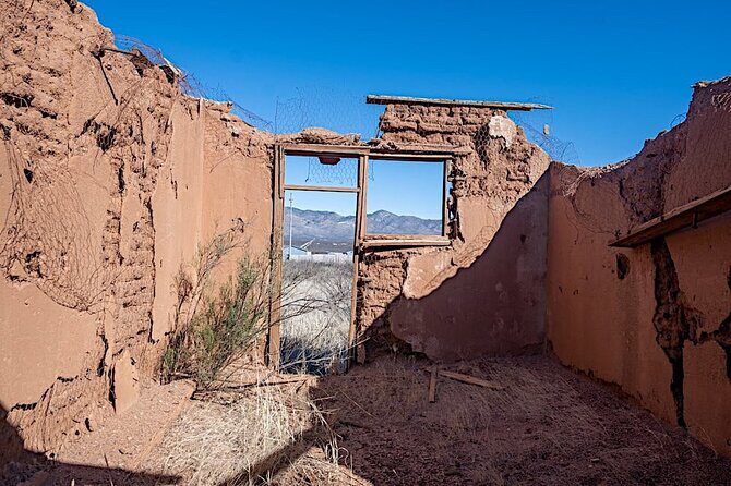 3 Hour Jeep Tour Border Wall Old Bisbee Lowell and Open Pits - An In-Depth Look at What You Can Expect