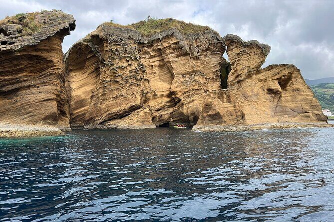 3 Hour Kayak Guided Tour in Islet of Vila Franca Do Campo - What Makes This Tour Stand Out?