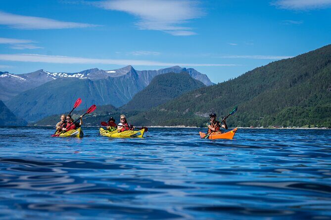 3-Hour Kayak Tour in Åndalsnes - The Itinerary in Detail