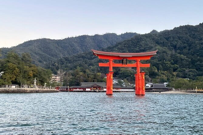 3 Hour Nanaura Tour around Miyajima with Lunch Box - Key Points