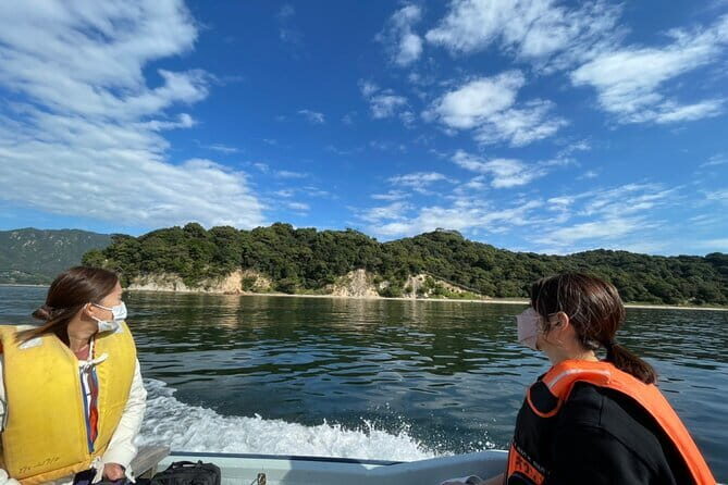 3 Hour Nanaura Tour around Miyajima with Lunch Box - The Midpoint: A Delicious Local Lunch