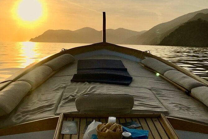 3 Hour One-Way Sunset Boat Tour from Monterosso to La Spezia - An In-Depth Look at the Experience