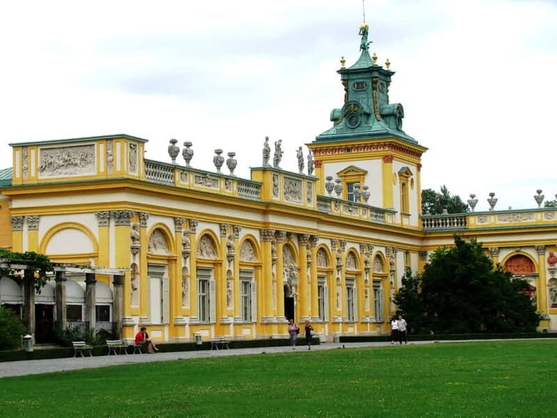 3-hour: Palace of King Jan Sobieski in Wilanow/inc. Pick-up/ - Authentic Travel Experience