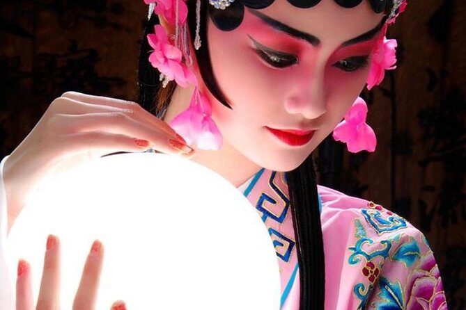 3-hour Peking Duck Dining + Peking Opera Show or Acrobatic show - Key Points