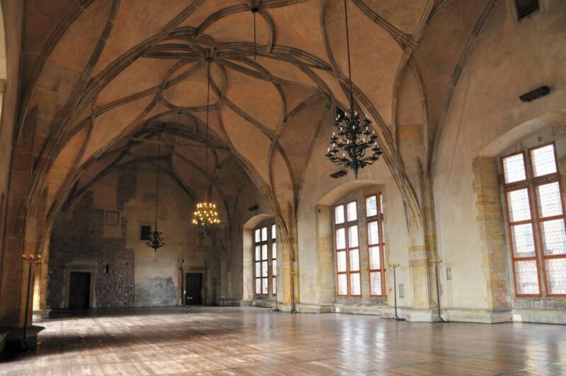 3-hour Private Prague Castle Walking Tour - Key Points