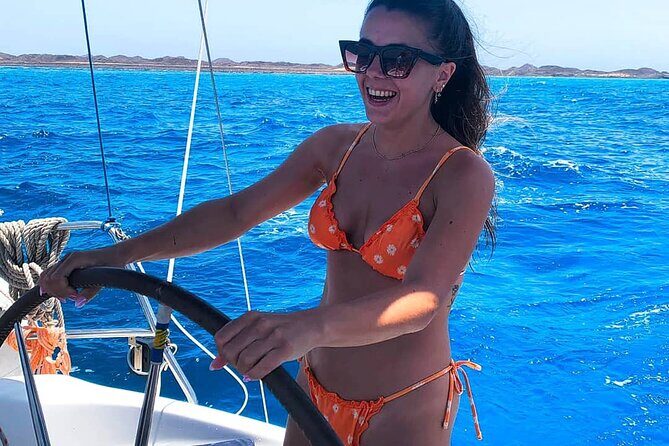 3-Hour Private Sailing Tour around the Lobos Island - Key Points