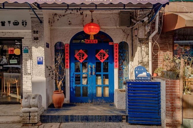 3-Hour Private Walking Tour including Monk Blessing Ceremony at Lama Temple - First Impressions and General Value