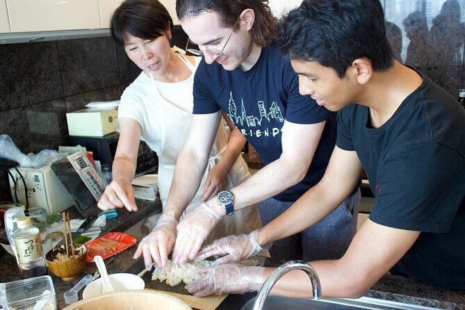 3-Hour Shared Halal-Friendly Japanese Cooking Class in Tokyo - Who Should Book This Experience?