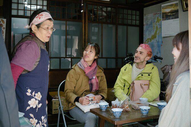 3 Hour Vegan Walking Tour with Lunch - Key Points