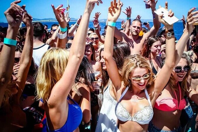 3 Hours Boat Party with 2 Live DJs in Mallorca - Real-Life Experiences and Perspectives