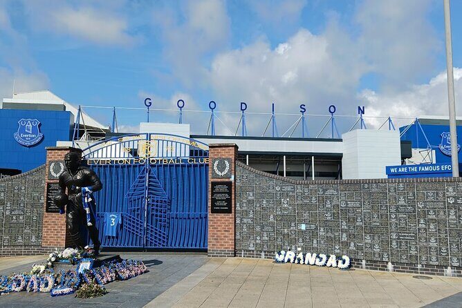 3 Hours Football Stadiums E-Bike Tour in United Kingdom - A Closer Look at the 3-Hour Football Stadiums E-Bike Tour