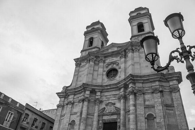 3 Hours Guided Tour of the Historic Districts of Cagliari - Authentic Experiences and Hidden Gems