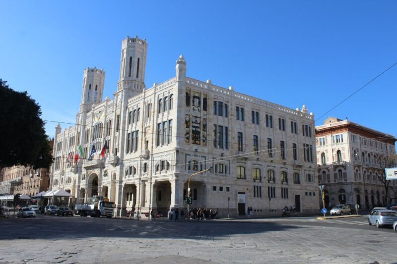 3 Hours Guided Tour of the Historical Cagliari - Key Points