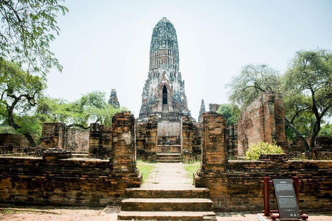 3 Hours Heritage Ayutthaya Bus Tour to Famous Temples - Key Points