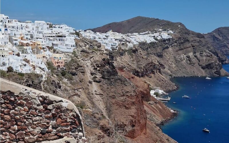 3 hours Panoramic Tour to Oia - Who Should Consider This Tour?