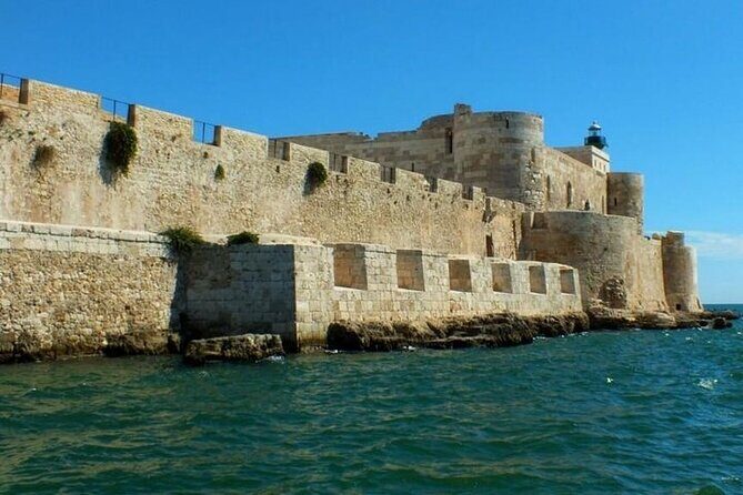 3 Hours Private Boat Tour of the Island of Ortigia with Aperitif - An Authentic Taste of Sicily: Food, Drink, and Atmosphere