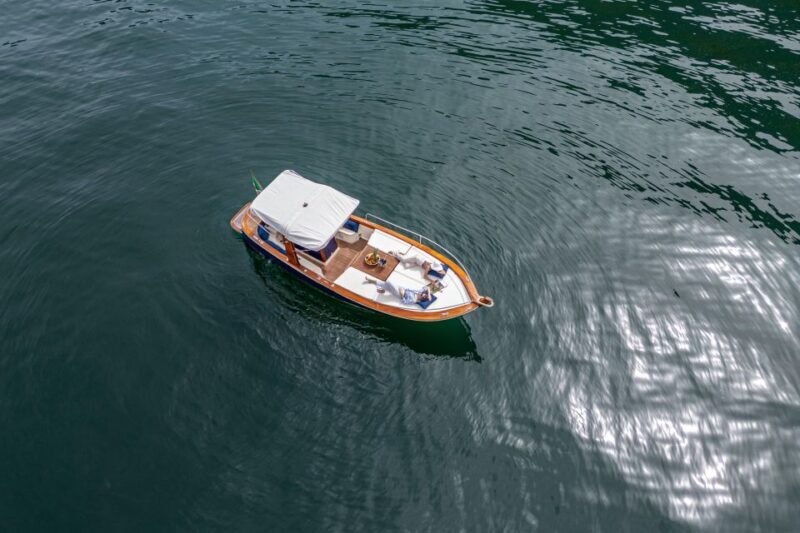 3 Hours Private Boat Tour on Como Lake Bellagio (Wood Boat) - An In-Depth Look at the Experience