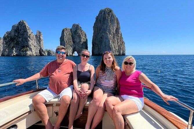 3 Hours Private Capri Boat Tour with Pasta and Prosecco - An In-Depth Look at the Capri Boat Tour