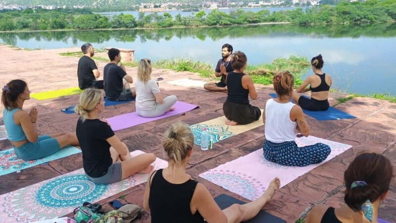 3 Hours Private Yoga and Meditation Tour in Jaipur - Key Points