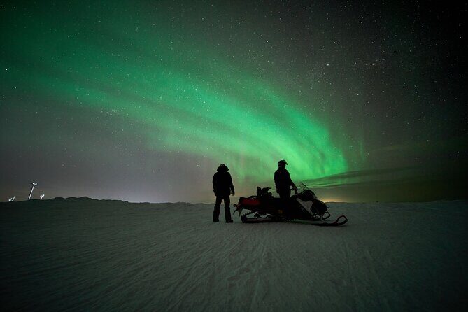 3 Hours Snowmobiling under Auroras and Night Sky - A Closer Look at the Snowmobiling Under Auroras Experience