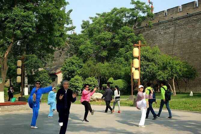 3 Hours Xian Local Leisure Experience Tour: Stroll in the Park & Play Ping-pong - Key Points